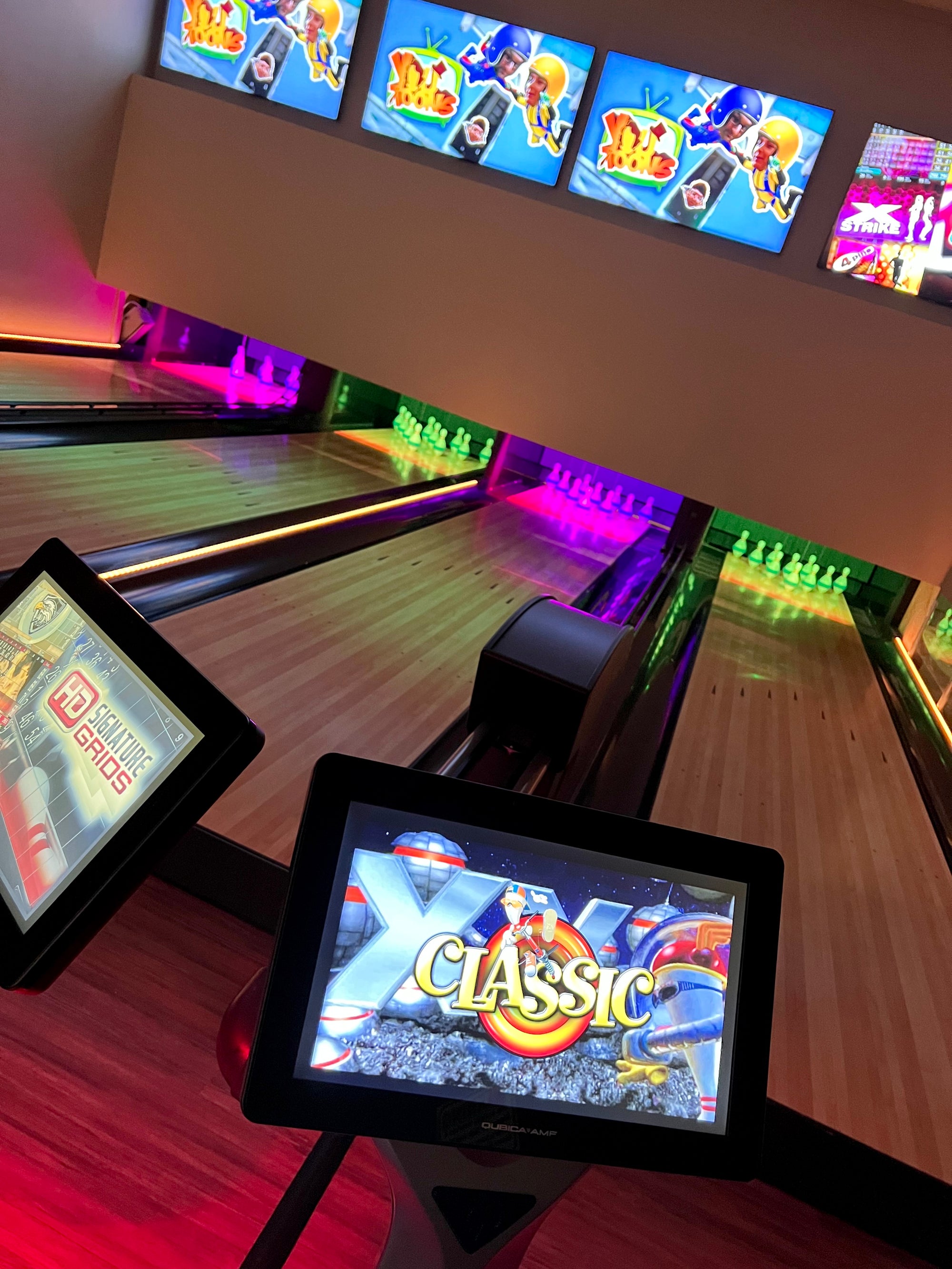 Home | Bowling & Skating Family Fun Center